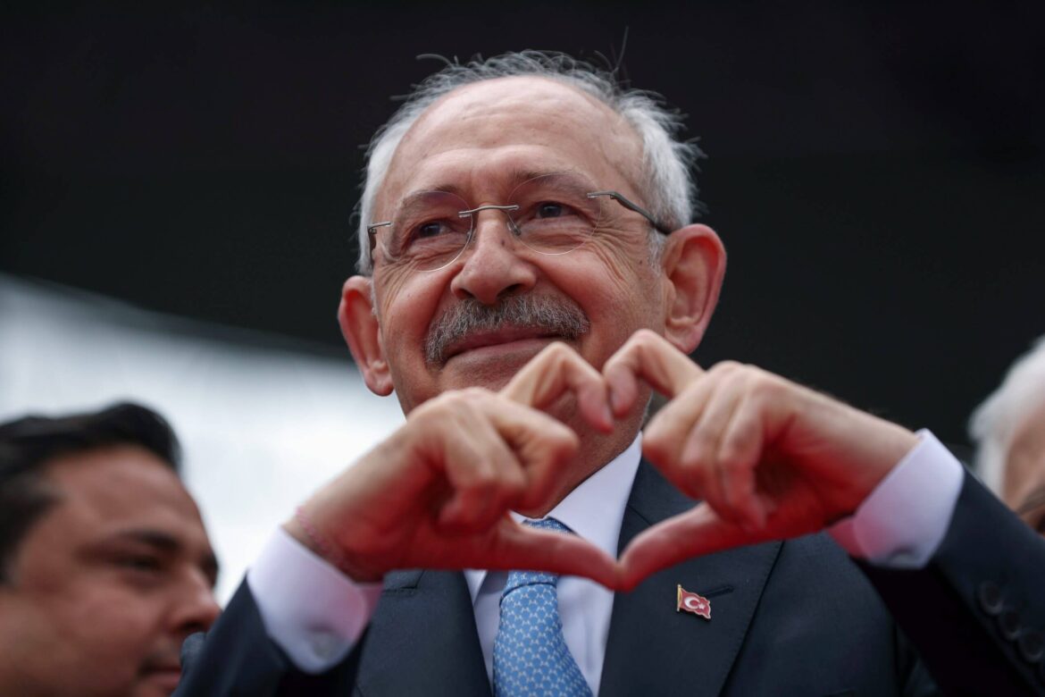 Kemal Kılıçdaroğlu'nun Kullandığı Kalp İşaretini Stalin'in Daha Önce ...