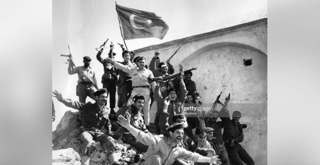 Kıbrıs'ta Türk Mücahitlerin Görüntülendiği Sanılarak Paylaşılan Türk ...